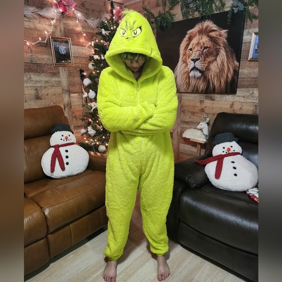 Intimates & Sleepwear | The Grinch Onesie | Poshmark